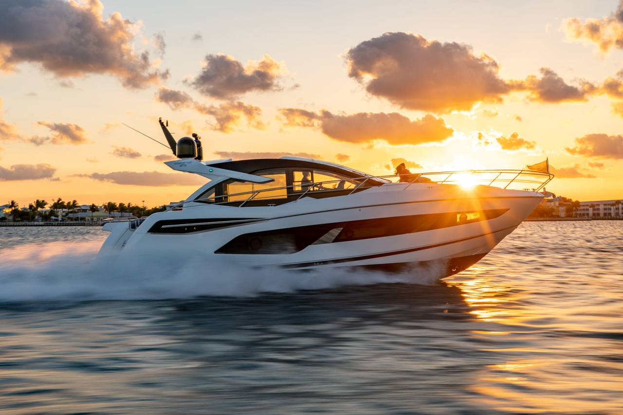 ПЯТЬ ОСОБЕННОСТЕЙ НОВОГО SUNSEEKER PREDATOR 55 EVO - Sunseeker Russia